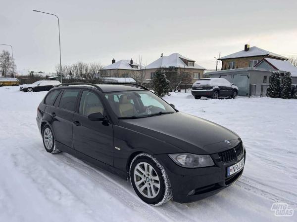 Melns BMW 318 2007 Plungė, ar dzinēja tilpumu 2.00 L un nobraukumu 530 tūkst. km par 2300 €, foto 5 vietnē AUTOMOTO.COM.LV