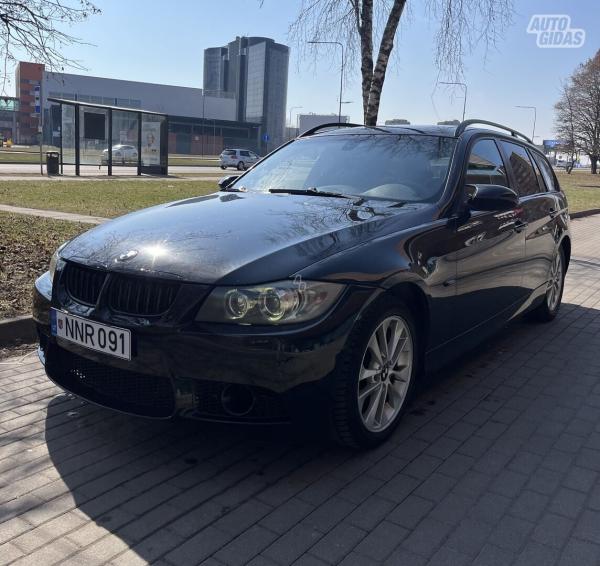 Melns BMW 318 2007 Kauņa, ar dzinēja tilpumu 2.00 L un nobraukumu 500 tūkst. km par 2300 €, foto 3 vietnē AUTOMOTO.COM.LV
