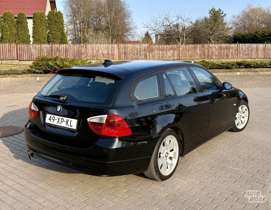 Black BMW 318 2007 in Taurage, with an engine capacity of 2.00 L and mileage of 351 thousand km for 2950 €, photo 3 on AUTOMOTO.COM.LV