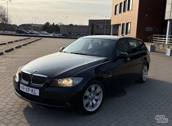 Black BMW 318 2007 in Taurage, with an engine capacity of 2.00 L and mileage of 351 thousand km for 2950 €, photo 4 on AUTOMOTO.COM.LV