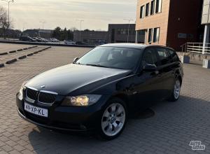 Black BMW 318 2007 in Taurage, with an engine capacity of 2.00 L and mileage of 351 thousand km for 2950 €, photo 4 on AUTOMOTO.COM.LV