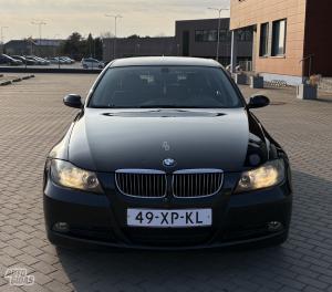 Black BMW 318 2007 in Taurage, with an engine capacity of 2.00 L and mileage of 351 thousand km for 2950 €, photo 12 on AUTOMOTO.COM.LV