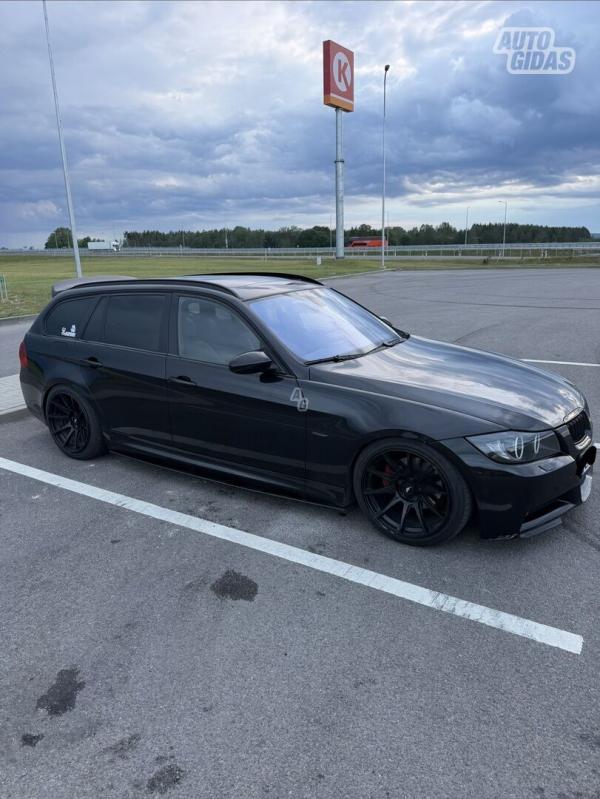 Black BMW 318 2007 in Marijampole, with an engine capacity of 2.00 L and mileage of 371 thousand km for 5800 €, photo 7 on AUTOMOTO.COM.LV