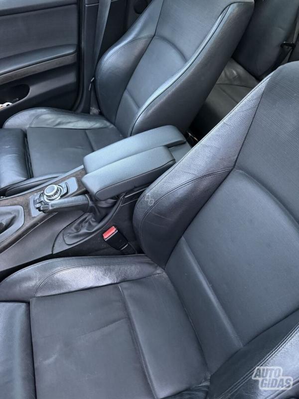 Black BMW 318 2007 in Marijampole, with an engine capacity of 2.00 L and mileage of 371 thousand km for 5800 €, photo 9 on AUTOMOTO.COM.LV