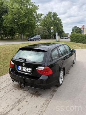 Черный БМВ 318 2007 в Тукумс, объемом двигателя 2.00 л и пробегом 264 тыс. км за 3600 €, фото 3 на AUTOMOTO.COM.LV