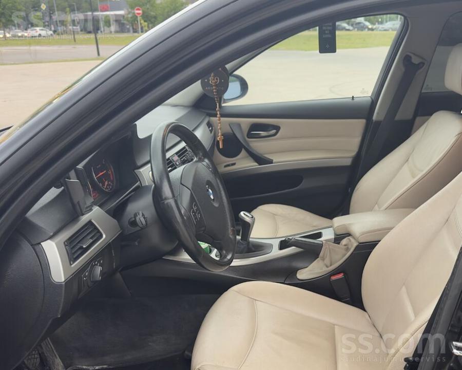 Melns BMW 318 2007 Liepāja, ar dzinēja tilpumu 2.00 L un nobraukumu 395 tūkst. km par 3250 €, foto 5 vietnē AUTOMOTO.COM.LV