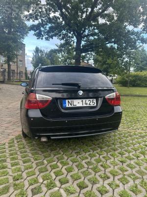 Melns BMW 318 2007 Jelgava, ar dzinēja tilpumu 2.00 L un nobraukumu 364 tūkst. km par 5200 €, foto 4 vietnē AUTOMOTO.COM.LV