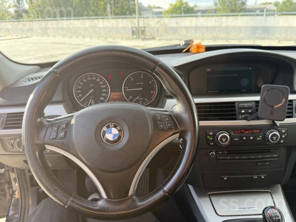 Melns BMW 318 2007 Rīga, ar dzinēja tilpumu 2.00 L un nobraukumu 326 tūkst. km par 4000 €, foto 7 vietnē AUTOMOTO.COM.LV