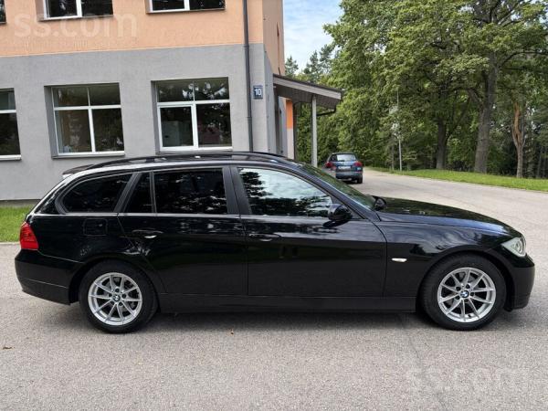 Черный БМВ 318 2007 в Валмиера, объемом двигателя 2.00 л и пробегом 318 тыс. км за 3995 €, фото 7 на AUTOMOTO.COM.LV