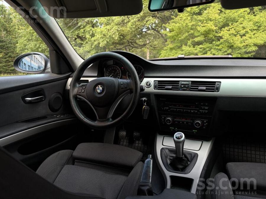 Melns BMW 318 2007 Valmiera, ar dzinēja tilpumu 2.00 L un nobraukumu 318 tūkst. km par 3995 €, foto 12 vietnē AUTOMOTO.COM.LV