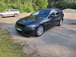 Melns BMW 318 2007 Rīga, ar dzinēja tilpumu 2.00 L un nobraukumu 346 tūkst. km par 2600 €, foto  vietnē AUTOMOTO.COM.LV
