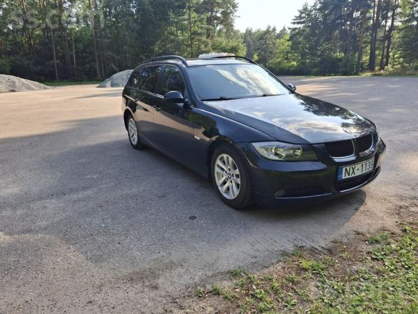 Black BMW 318 2007 in Riga, with an engine capacity of 2.00 L and mileage of 346 thousand km for 2600 €, photo 2 on AUTOMOTO.COM.LV