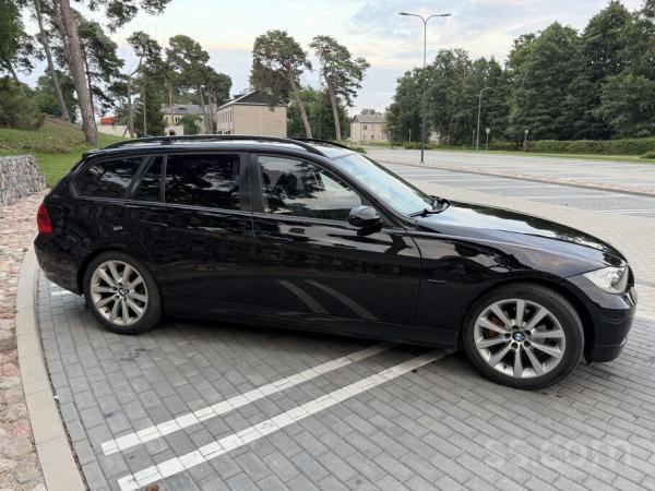 Black BMW 318 2007 in Ventspils, with an engine capacity of 2.00 L and mileage of 419 thousand km for 3110 €, photo 3 on AUTOMOTO.COM.LV