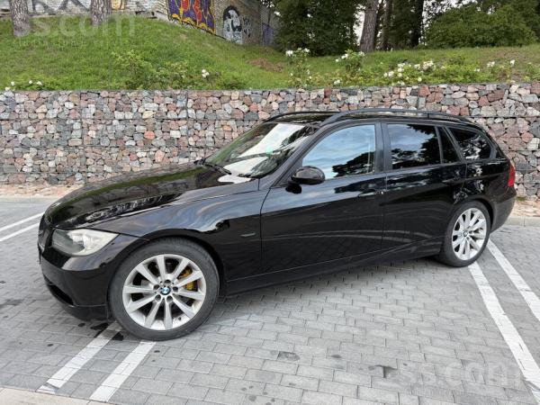 Black BMW 318 2007 in Ventspils, with an engine capacity of 2.00 L and mileage of 419 thousand km for 3110 €, photo 4 on AUTOMOTO.COM.LV