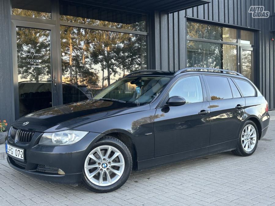 Melns BMW 318 2007 Kauņa, ar dzinēja tilpumu 2.00 L un nobraukumu 360 tūkst. km par 2850 €, foto 1 vietnē AUTOMOTO.COM.LV