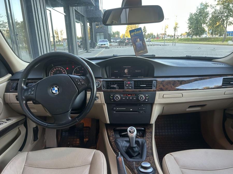 Melns BMW 318 2007 Kauņa, ar dzinēja tilpumu 2.00 L un nobraukumu 360 tūkst. km par 2850 €, foto 11 vietnē AUTOMOTO.COM.LV