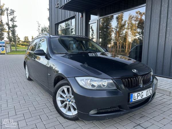 Black BMW 318 2007 in Kaunas, with an engine capacity of 2.00 L and mileage of 360 thousand km for 2750 €, photo 6 on AUTOMOTO.COM.LV