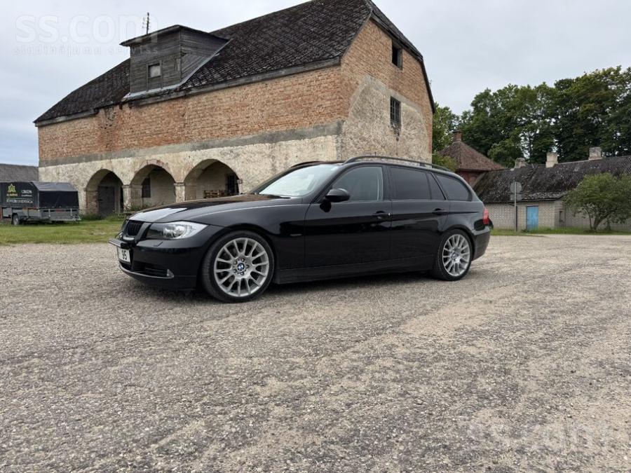 Melns BMW 318 2007 Valmiera, ar dzinēja tilpumu 2.00 L un nobraukumu 288 tūkst. km par 4850 €, foto 3 vietnē AUTOMOTO.COM.LV