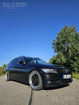 Melns BMW 318 2007 Tukums, ar dzinēja tilpumu 2.00 L un nobraukumu 413 tūkst. km par 2300 €, foto 4 vietnē AUTOMOTO.COM.LV