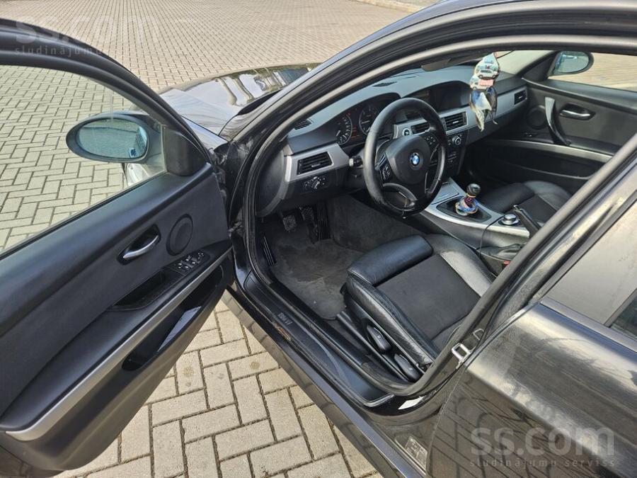 Melns BMW 318 2007 Tukums, ar dzinēja tilpumu 2.00 L un nobraukumu 413 tūkst. km par 2300 €, foto 6 vietnē AUTOMOTO.COM.LV