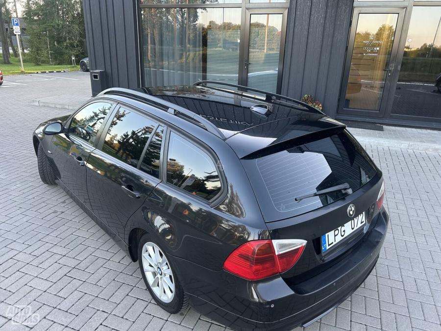 Black BMW 318 2007 in Kaunas, with an engine capacity of 2.00 L and mileage of 360 thousand km for 2590 €, photo 4 on AUTOMOTO.COM.LV