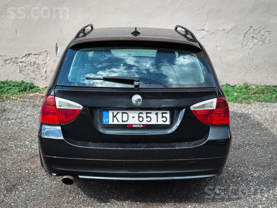 Black BMW 318 2007 in Riga, with an engine capacity of 2.00 L and mileage of 437 thousand km for 1850 €, photo 5 on AUTOMOTO.COM.LV
