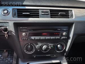 Black BMW 318 2007 in Riga, with an engine capacity of 2.00 L and mileage of 437 thousand km for 1850 €, photo 10 on AUTOMOTO.COM.LV