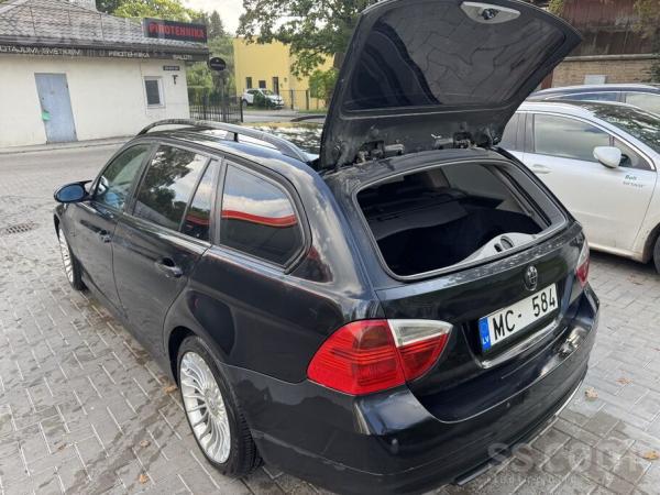 BMW 318 2007 Rīga vietnē Melns BMW 318 2007 Rīga, ar dzinēja tilpumu 2.00 L un nobraukumu 466 tūkst. km par 3700 €, foto 4 vietnē AUTOMOTO.COM.LV