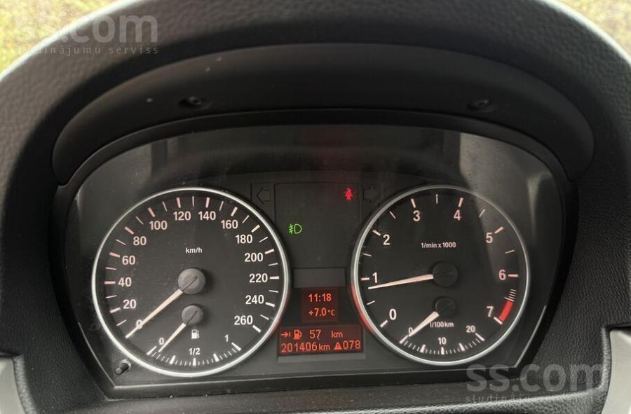 Melns BMW 318 2007 Rīga, ar dzinēja tilpumu 2.00 L un nobraukumu 201 tūkst. km par 2950 €, foto 15 vietnē AUTOMOTO.COM.LV