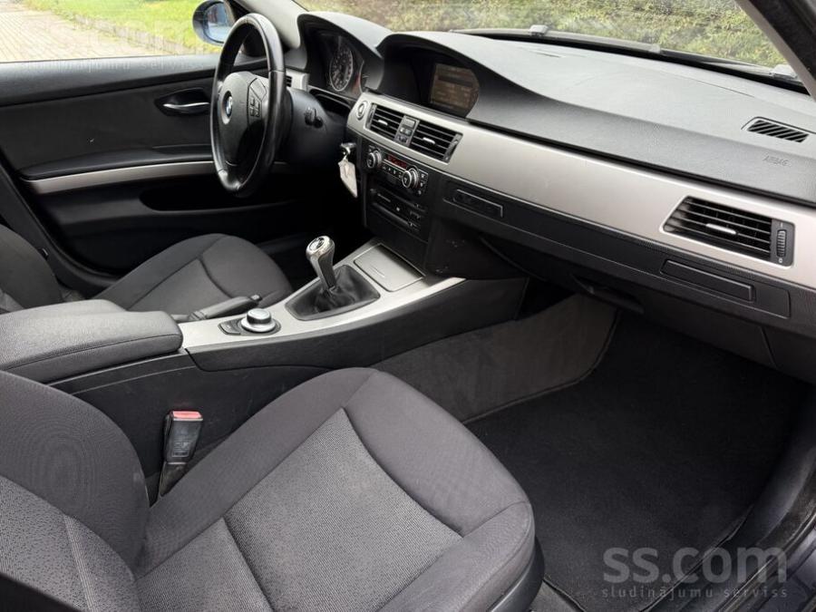 Melns BMW 318 2007 Rīga, ar dzinēja tilpumu 2.00 L un nobraukumu 201 tūkst. km par 2950 €, foto 16 vietnē AUTOMOTO.COM.LV