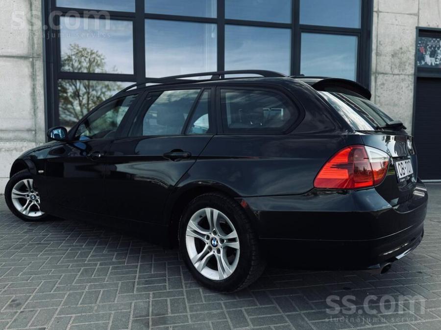 Black BMW 318 2008 in Cesis, with an engine capacity of 2.00 L and mileage of 0 thousand km for 14500 €, photo 8 on AUTOMOTO.COM.LV