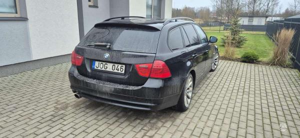 Black BMW 318 2008 in Vilnius, with an engine capacity of 0.00 L and mileage of 450 thousand km for 3500 €, photo 3 on AUTOMOTO.COM.LV