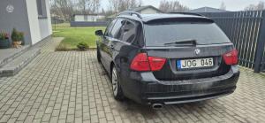 Black BMW 318 2008 in Vilnius, with an engine capacity of 0.00 L and mileage of 450 thousand km for 3500 €, photo 9 on AUTOMOTO.COM.LV