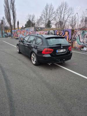 Melns BMW 318 2008 Klaipėda, ar dzinēja tilpumu 2.00 L un nobraukumu 263 tūkst. km par 3400 €, foto 10 vietnē AUTOMOTO.COM.LV