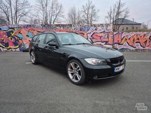 Black BMW 318 2008 in Klaipeda, with an engine capacity of 2.00 L and mileage of 263 thousand km for 3200 €, photo  on AUTOMOTO.COM.LV