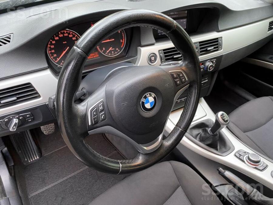 Black BMW 318 2008 in Riga, with an engine capacity of 2.00 L and mileage of 300 thousand km for 4500 €, photo 22 on AUTOMOTO.COM.LV