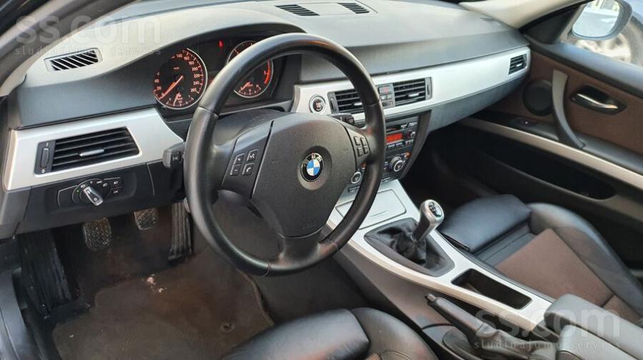 Melns BMW 318 2008 Rīga, ar dzinēja tilpumu 2.00 L un nobraukumu 328 tūkst. km par 4600 €, foto 13 vietnē AUTOMOTO.COM.LV
