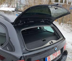 Melns BMW 318 2008 Rīga, ar dzinēja tilpumu 2.00 L un nobraukumu 328 tūkst. km par 4600 €, foto 21 vietnē AUTOMOTO.COM.LV