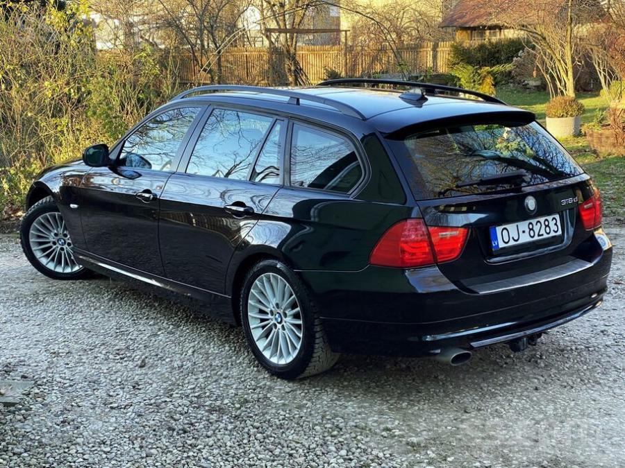 Black BMW 318 2008 in Riga, with an engine capacity of 2.00 L and mileage of 300 thousand km for 4400 €, photo 6 on AUTOMOTO.COM.LV