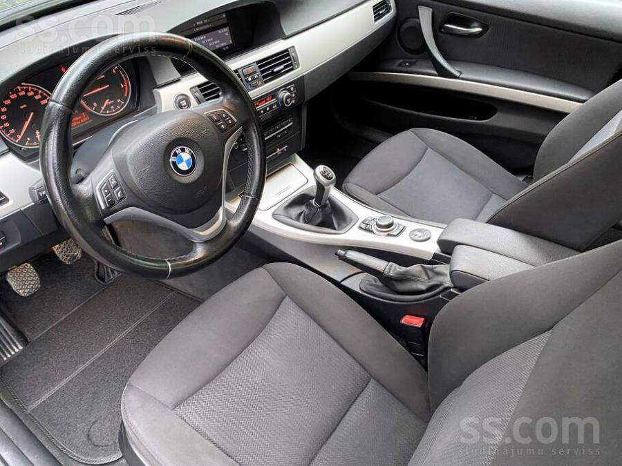 Black BMW 318 2008 in Riga, with an engine capacity of 2.00 L and mileage of 300 thousand km for 4400 €, photo 10 on AUTOMOTO.COM.LV