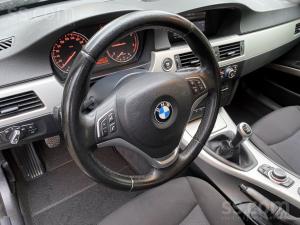 Black BMW 318 2008 in Riga, with an engine capacity of 2.00 L and mileage of 300 thousand km for 4400 €, photo 22 on AUTOMOTO.COM.LV