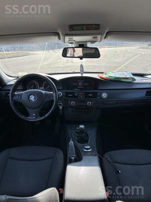 Melns BMW 318 2008 Rīga, ar dzinēja tilpumu 2.00 L un nobraukumu 380 tūkst. km par 3300 €, foto 6 vietnē AUTOMOTO.COM.LV
