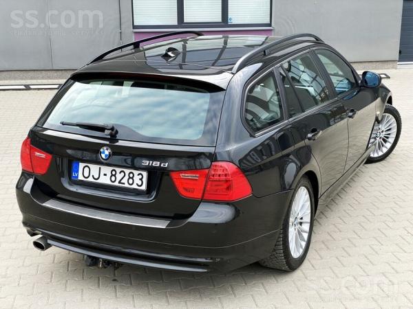 Black BMW 318 2008 in Riga, with an engine capacity of 2.00 L and mileage of 300 thousand km for 4900 €, photo 9 on AUTOMOTO.COM.LV