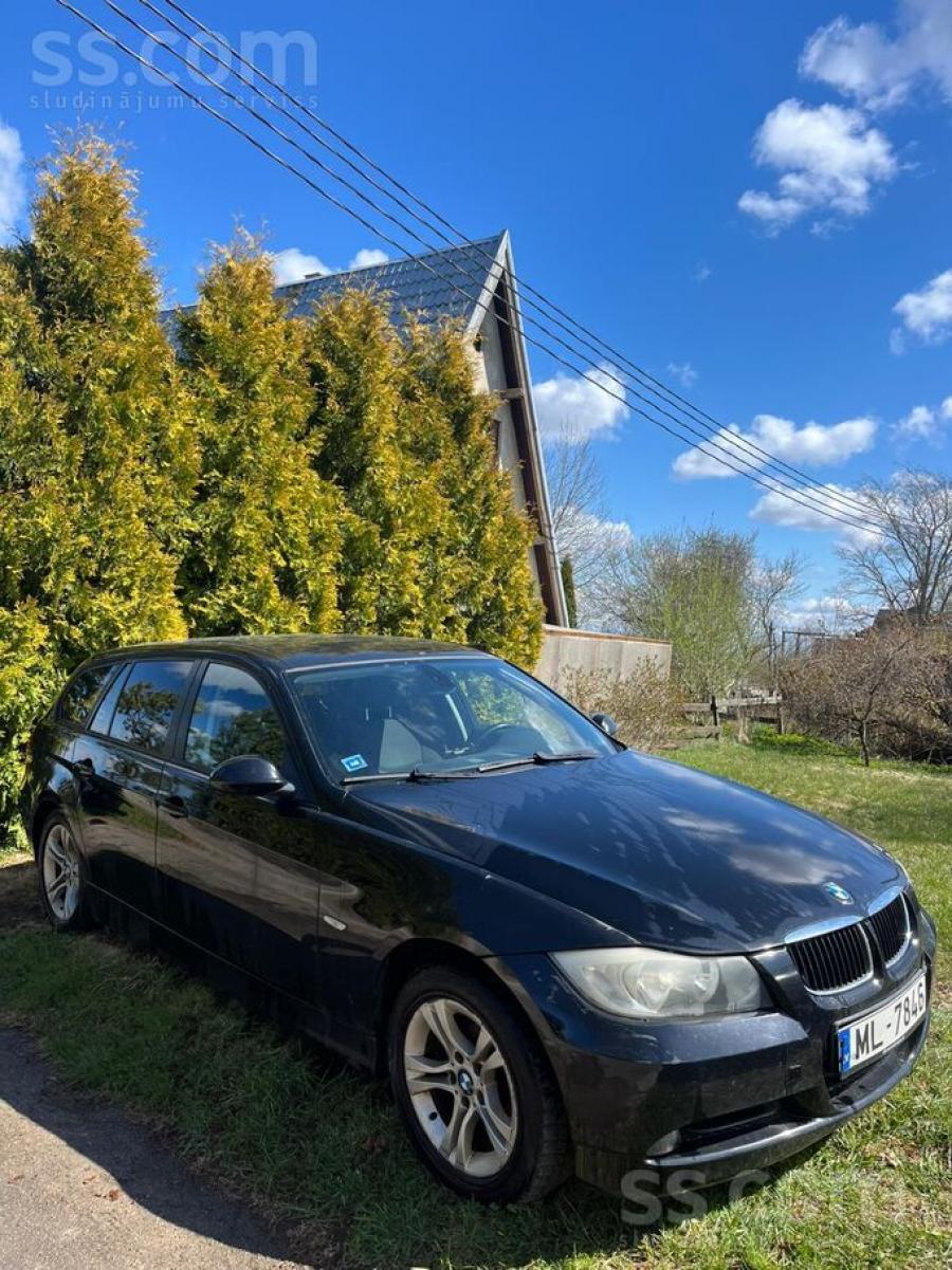 Melns BMW 318 2008 Rīga, ar dzinēja tilpumu 2.00 L un nobraukumu 252 tūkst. km par 1495 €, foto 1 vietnē AUTOMOTO.COM.LV