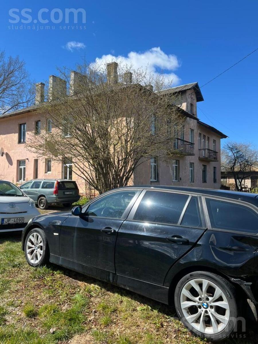 Melns BMW 318 2008 Rīga, ar dzinēja tilpumu 2.00 L un nobraukumu 252 tūkst. km par 1495 €, foto 9 vietnē AUTOMOTO.COM.LV