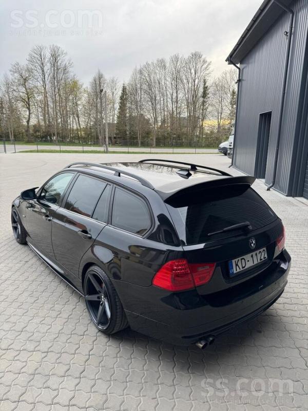 Black BMW 318 2008 in Talsi, with an engine capacity of 2.00 L and mileage of 379 thousand km for 6700 €, photo 5 on AUTOMOTO.COM.LV
