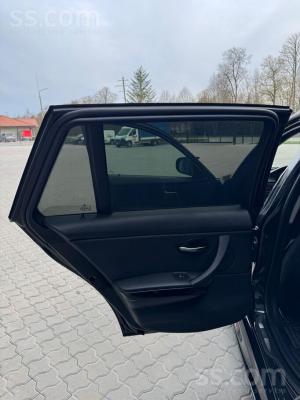 Black BMW 318 2008 in Talsi, with an engine capacity of 2.00 L and mileage of 379 thousand km for 6700 €, photo 12 on AUTOMOTO.COM.LV