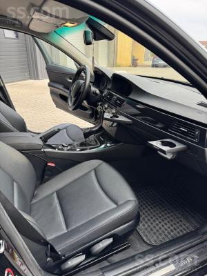 Black BMW 318 2008 in Talsi, with an engine capacity of 2.00 L and mileage of 379 thousand km for 6700 €, photo 17 on AUTOMOTO.COM.LV