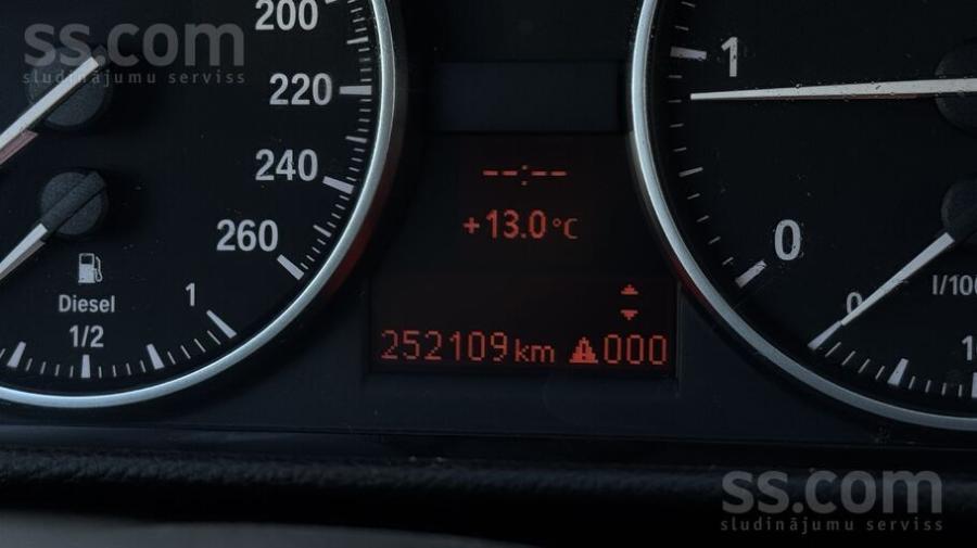 Black BMW 318 2008 in Riga, with an engine capacity of 2.00 L and mileage of 252 thousand km for 3990 €, photo 22 on AUTOMOTO.COM.LV