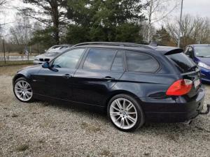 Black BMW 318 2008 in Kuldiga, with an engine capacity of 2.00 L and mileage of 269 thousand km for 4900 €, photo 5 on AUTOMOTO.COM.LV
